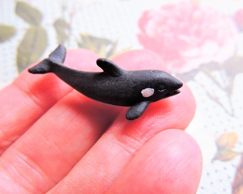 MINIATURE ORCA Killer Whale Sea Animal Figure Dollhouse Fairy Gardens ...