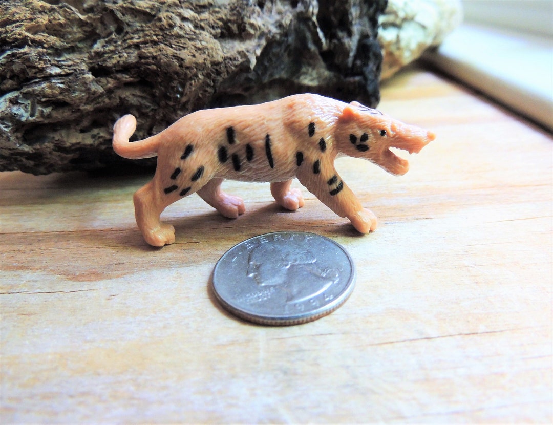 MINIATURE PREHISTORIC MAMMAL Andrewsarchus Animal Figure Figurine ...