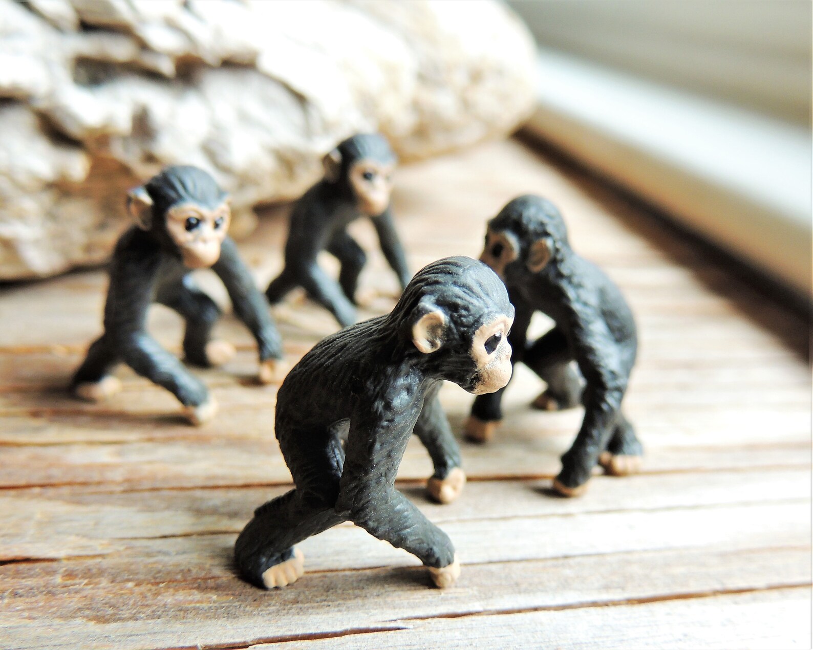 MINIATURE CHIMPANZEE: Tiny Animal Figurine CHIMP Figure Dollhouse Fairy ...
