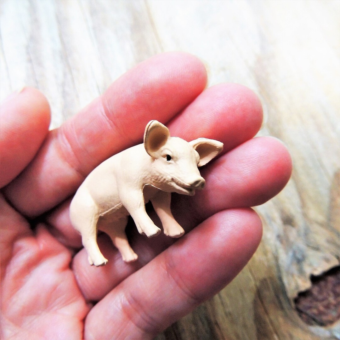 Pig MINIATURE FARM ANIMALS Figures Figurine Fairy Garden Dollhouse ...