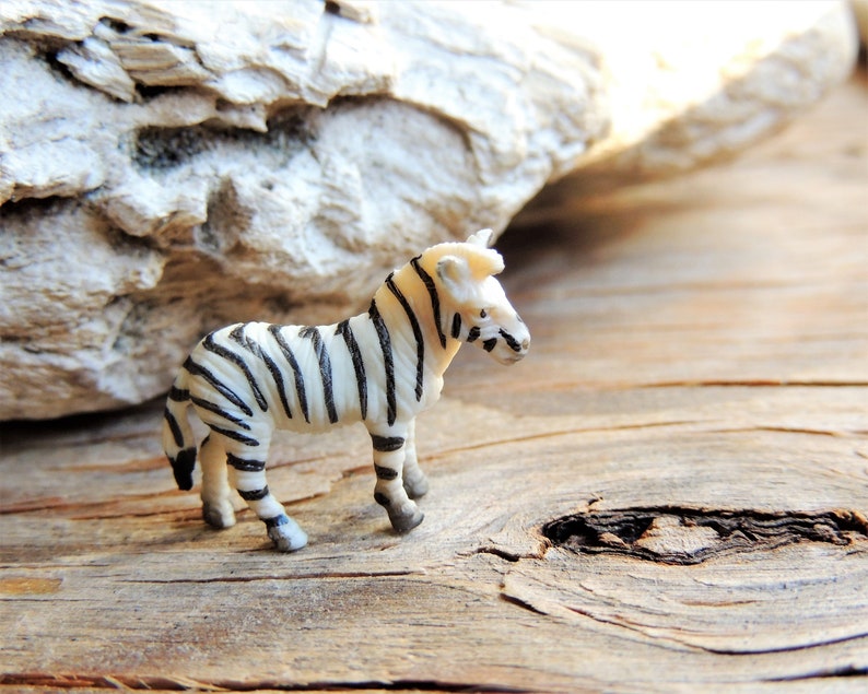 MINIATURE ZEBRA: Tiny Zebra Miniatures Animal Figurines Figures for ...