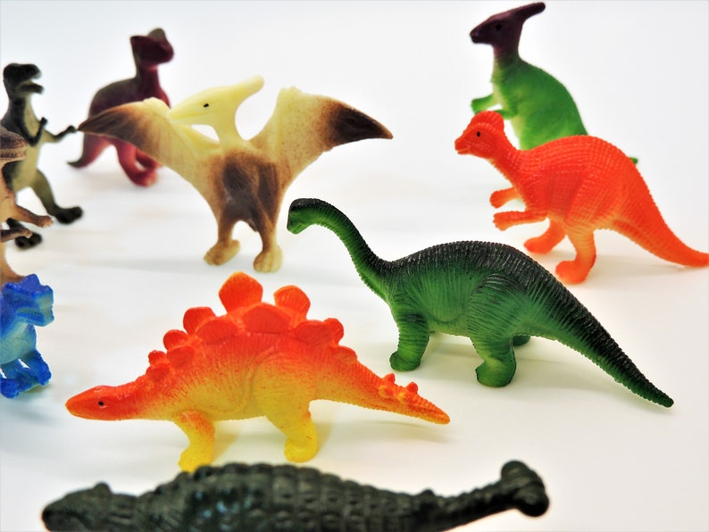 DINOSAUR KEYCHAIN Key Chain Blue Key Ring Key Fob Animal Cute Fun Cool ...