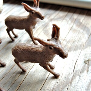 MINIATURE PRONGHORN BUCK Plastic Animals Figures Figurines Dollhouse ...