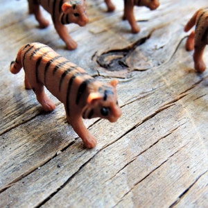 MINIATURE ANIMALS TIGER Figure Figurine Micro Mini Tigers Fairy Garden ...