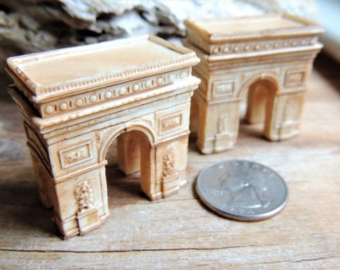 MINIATURE BUILDING Arch of Triumph Landmark Replica Plastic Figures ...