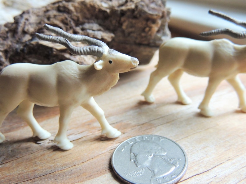 MINIATURE WHITE ANTELOPE Addax Animal Figurine Fairy Garden Dollhouse ...