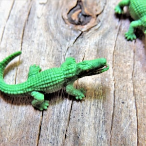 MINIATURE ALLIGATOR Animal Figures Figurines Dollhouse Fairy Garden ...