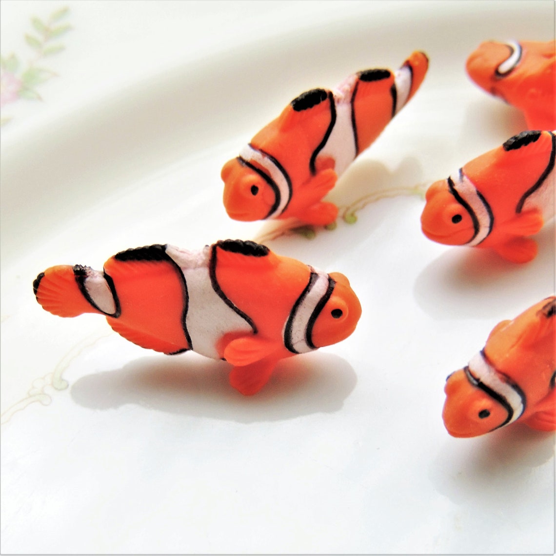 MINIATURE CLOWNFISH Tiny Sea Animals Figurines Figures for Fairy Garden ...