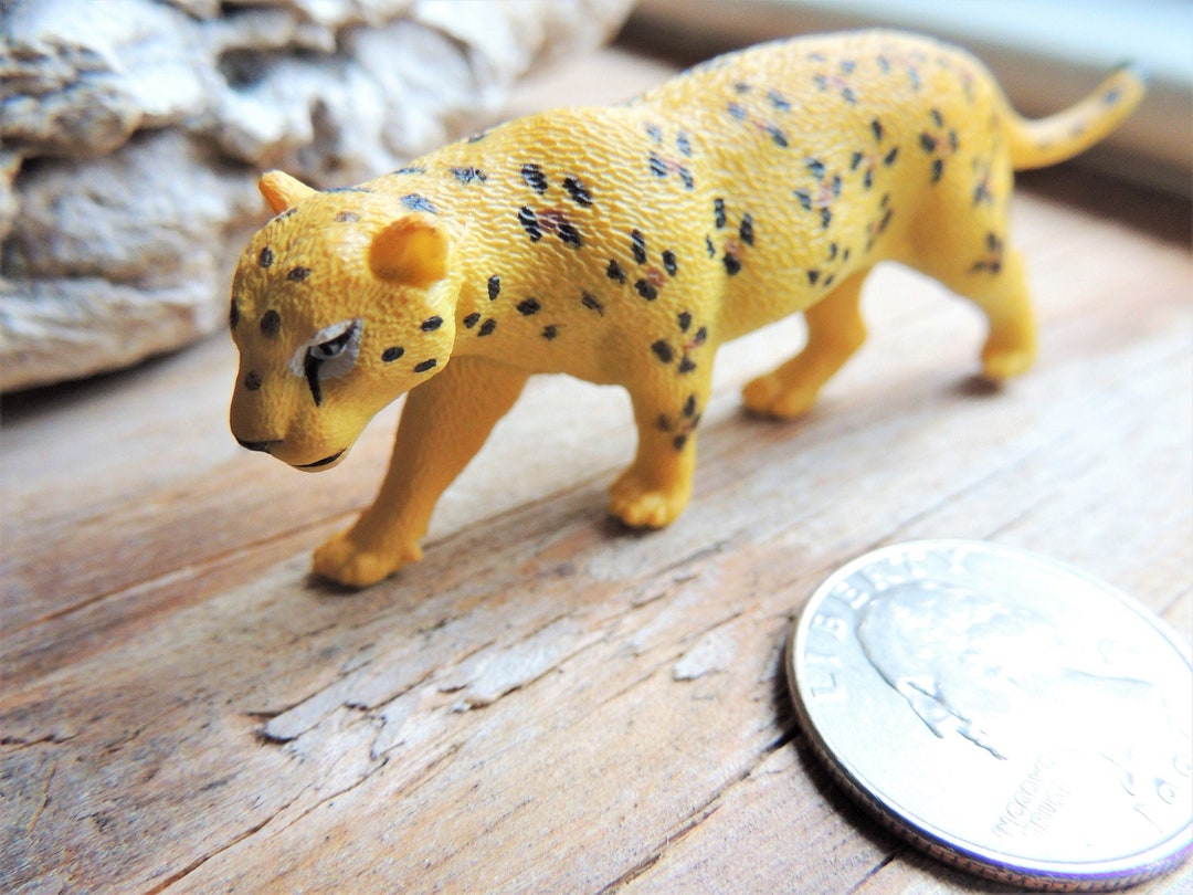 MINIATURE JAGUAR Animals Figures Figurines Dollhouse Diorama Terrarium ...