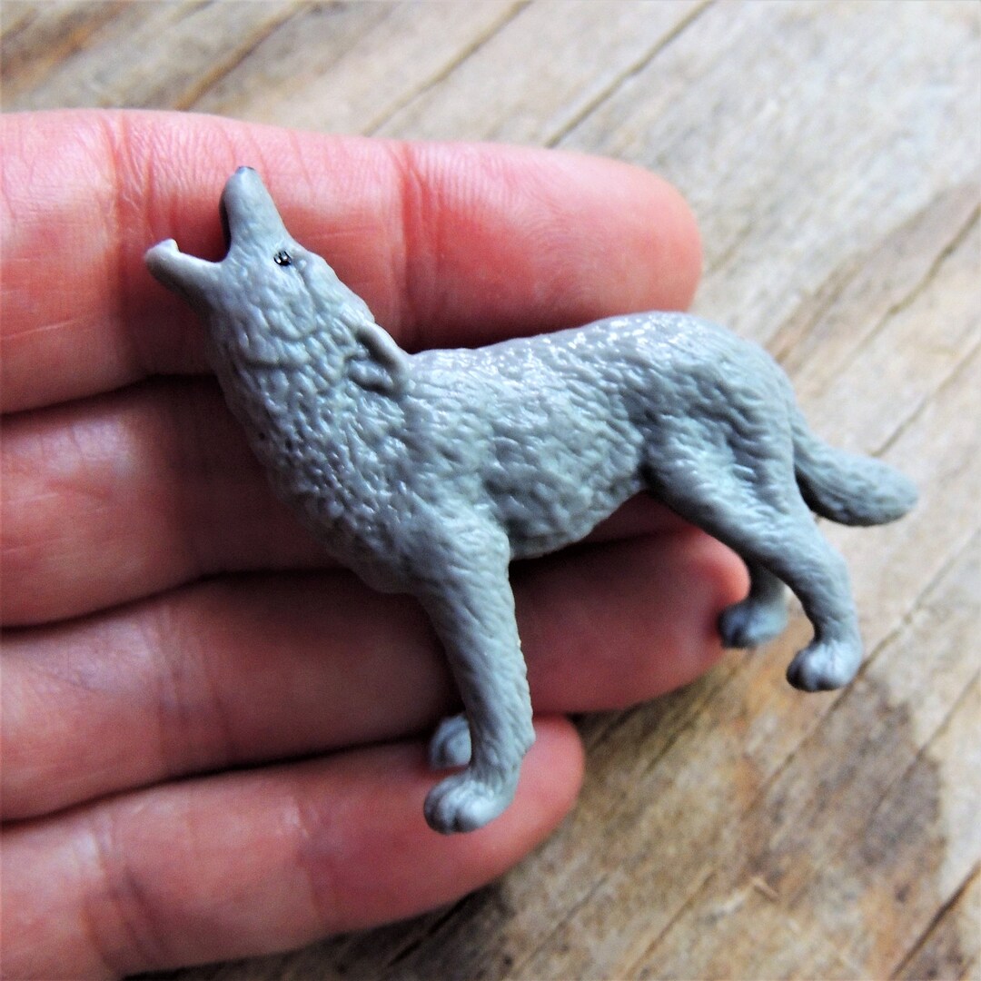 MINIATURE GRAY WOLF Nature Plastic Animal Figures Figurines Dollhouse ...