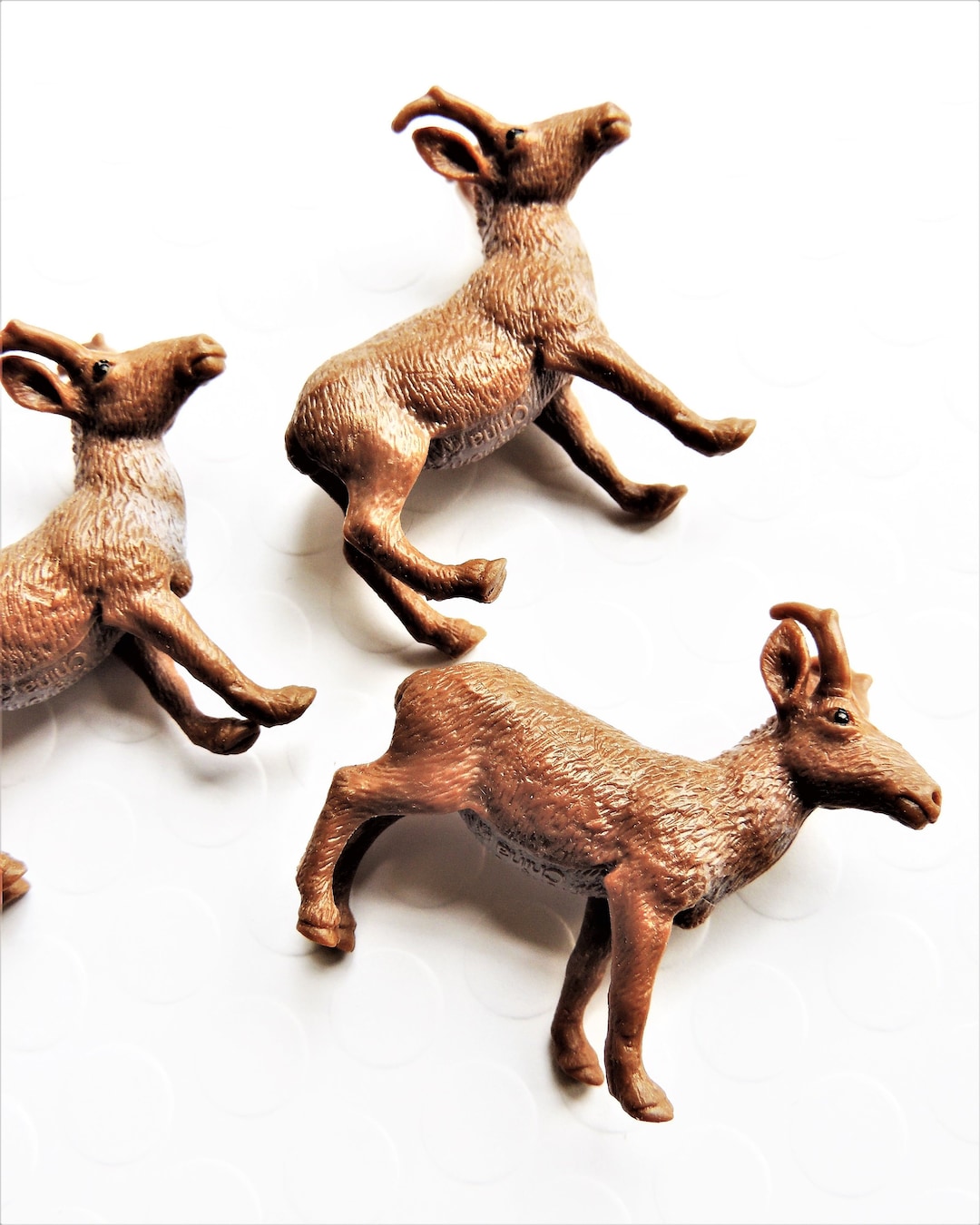 MINIATURE PRONGHORN BUCK Plastic Animals Figures Figurines Dollhouse ...