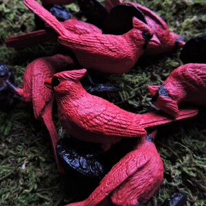 Miniature Cardinal Figurine: Plastic Animal Bird for Dioramas ...