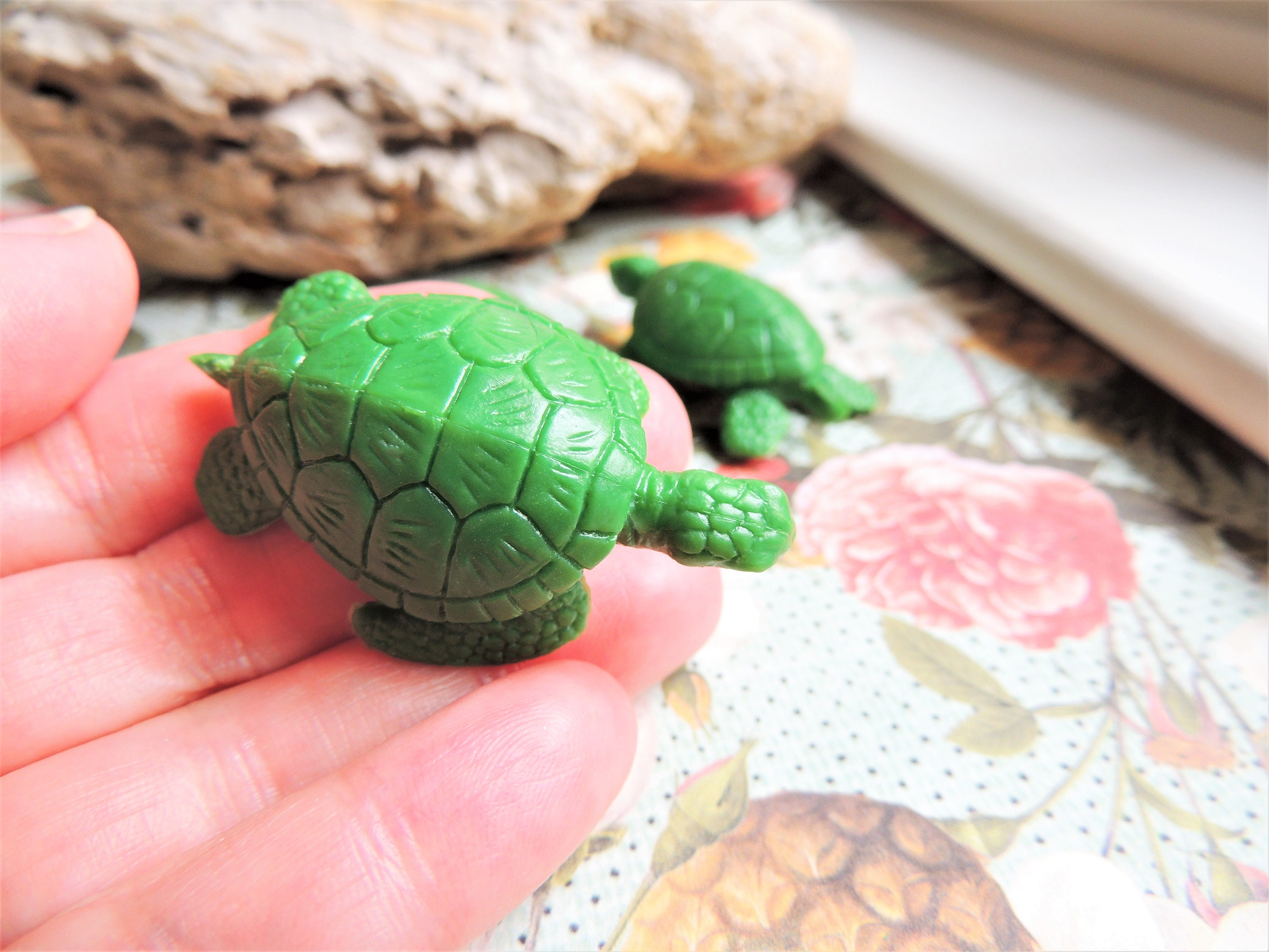 MINIATURE SEA TURTLES Figure Figurines Dollhouse Diorama | Etsy