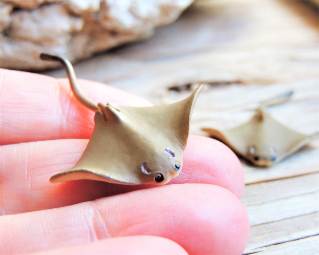 MINIATURE Cownose Ray Sea Life Animals Figurine Figure Dollhouse Fairy ...