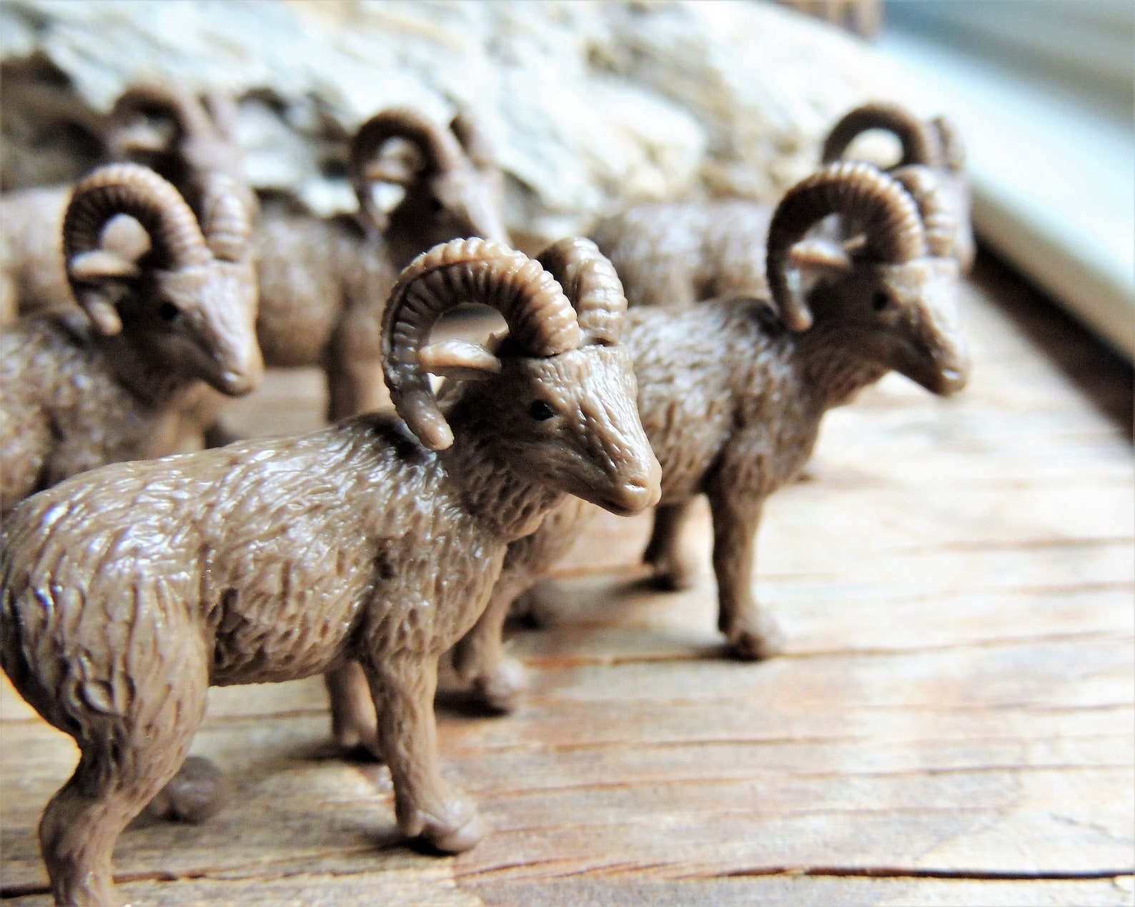 RAM MINIATURE ANIMALS Figures Figurines Dollhouse Fairy Garden Diorama ...