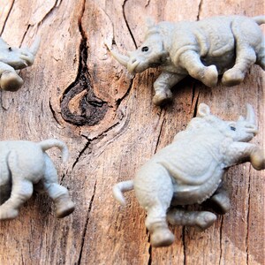 MINIATURE ANIMALS RHINO Micro Mini Rhinos Figurine Figure Dollhouse ...
