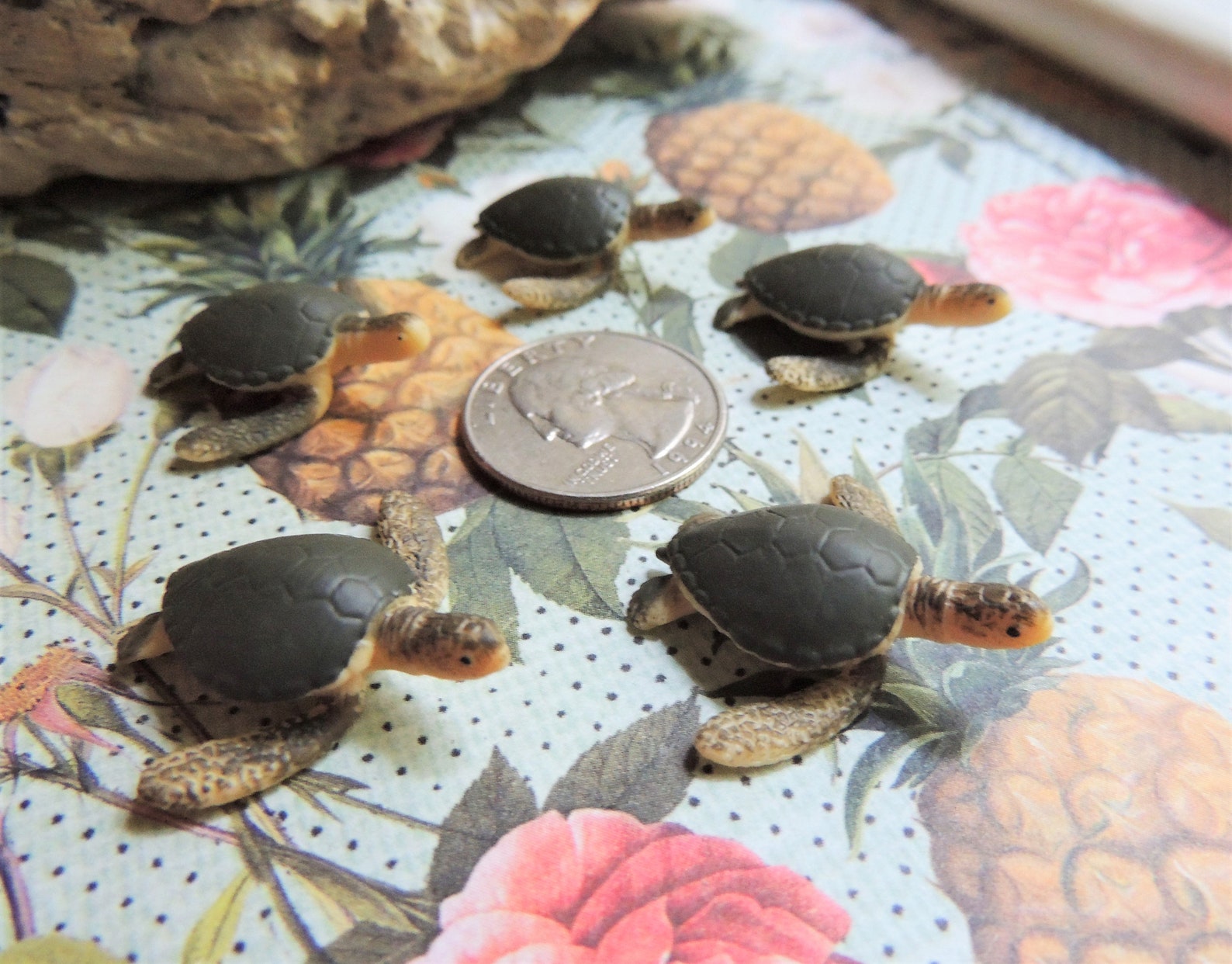 SEA TURTLE MINIATURE Animal Figurine Figures Micro Minis Dollhouse ...