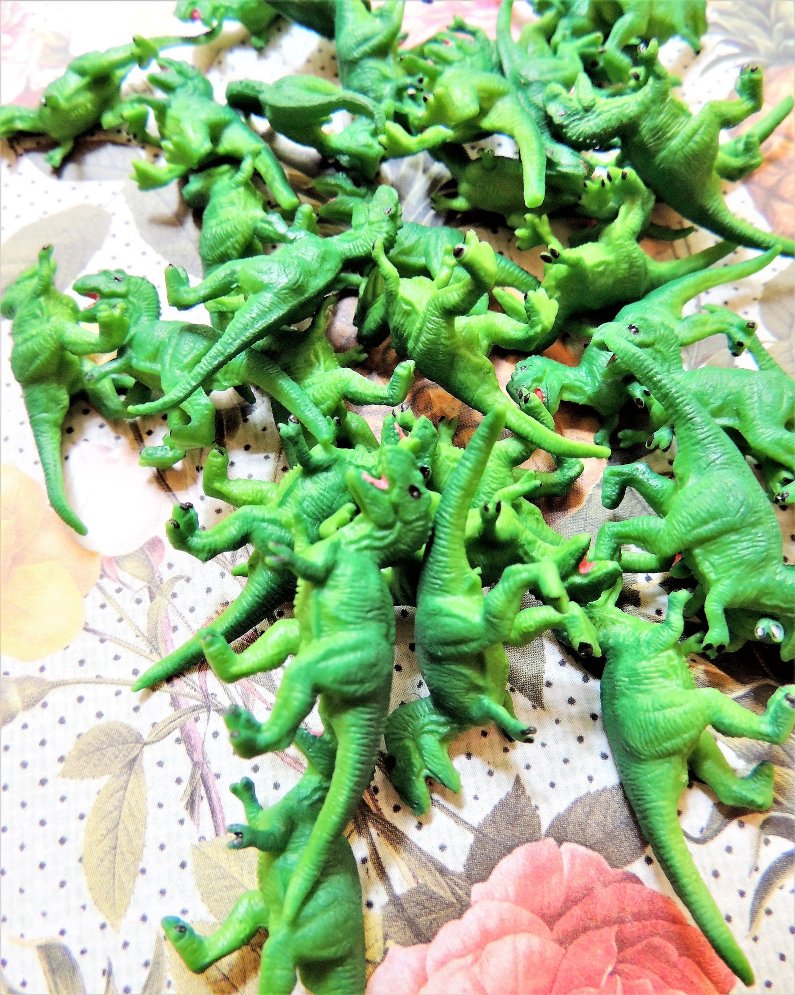 MINIATURE DINOSAUR T-rex Tyrannosaurus Rex Figures Dollhouse Terrarium ...