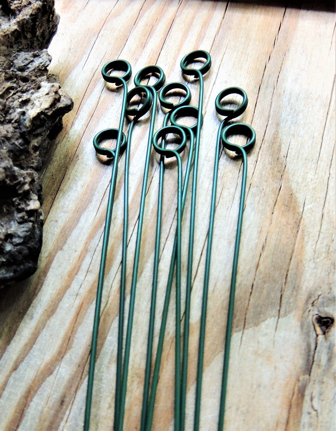 Set of 10 Green Tall Wire Card Holder Table Number Place Card Holders ...