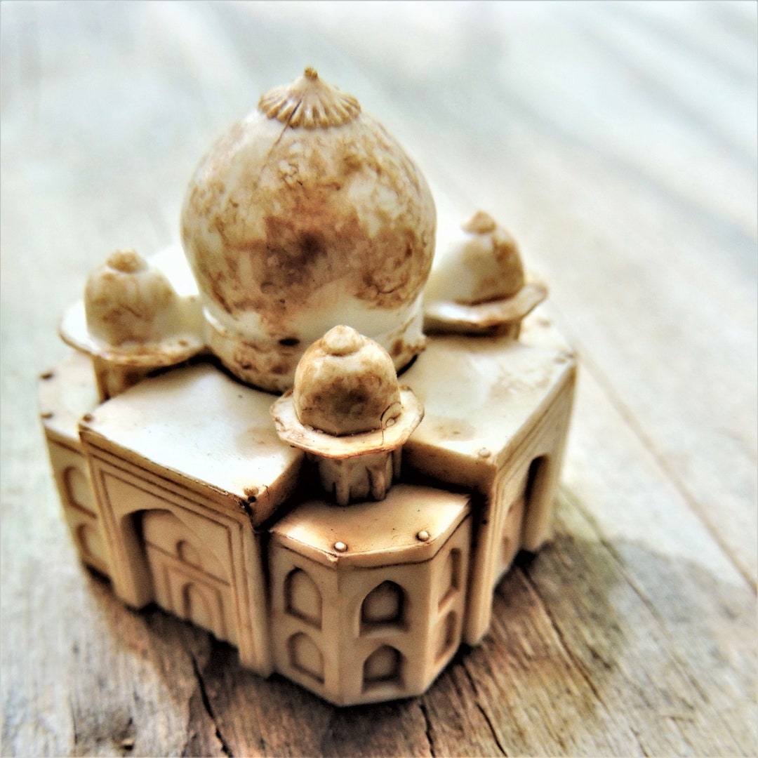 MINIATURE BUILDING Taj Mahal India Plastic Figures Figurines Terrarium ...