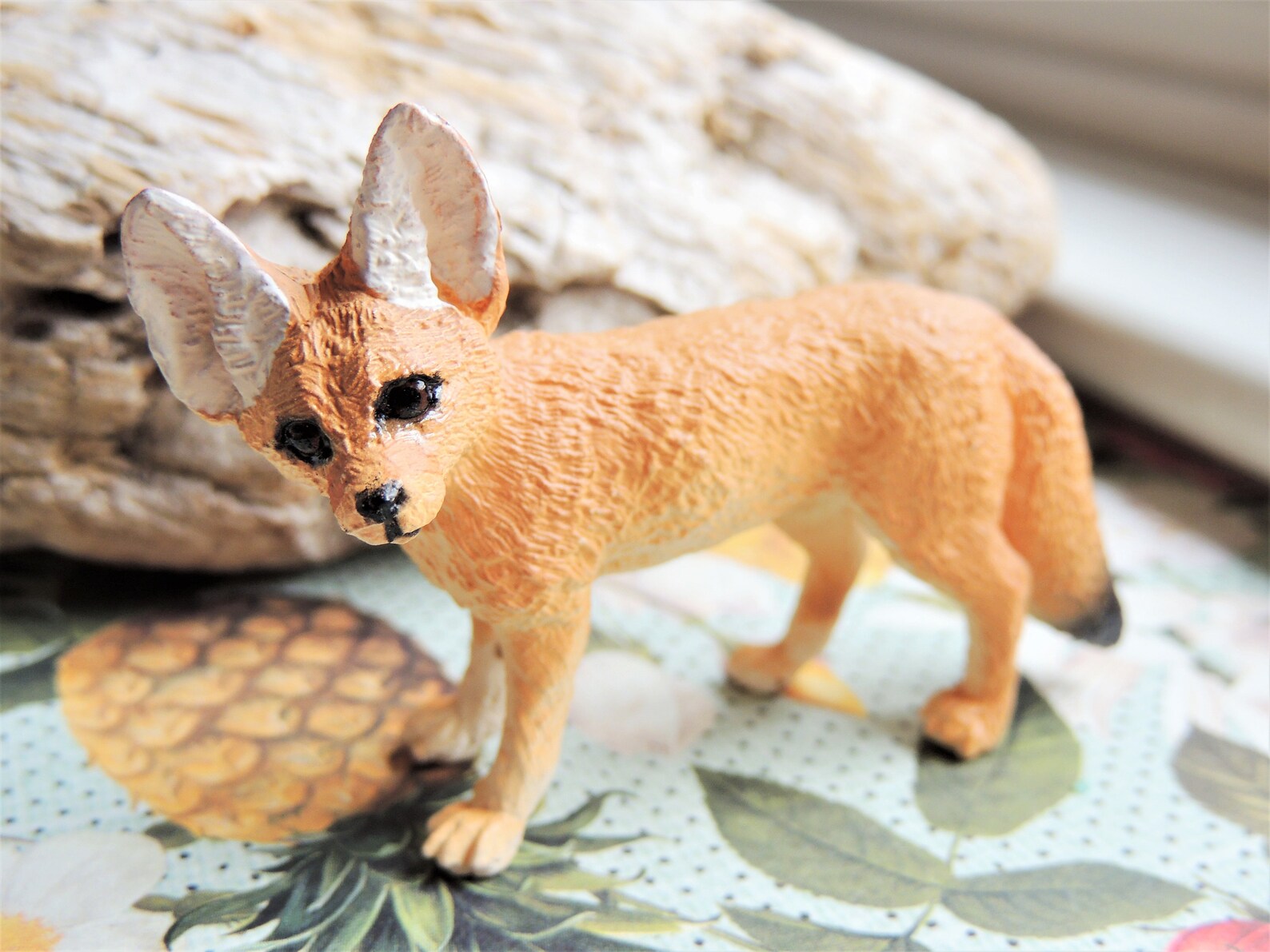 Large MINIATURE FENNEC FOX Animals Figure Figurine Diorama Dollhouse ...