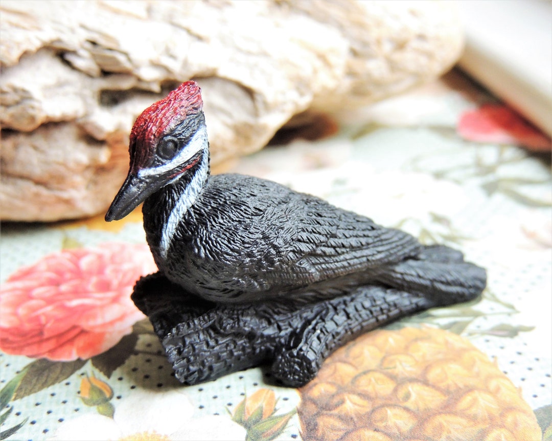 MINIATURE BIRD WOODPECKER Animals Figures Figurine Dollhouse Fairy ...