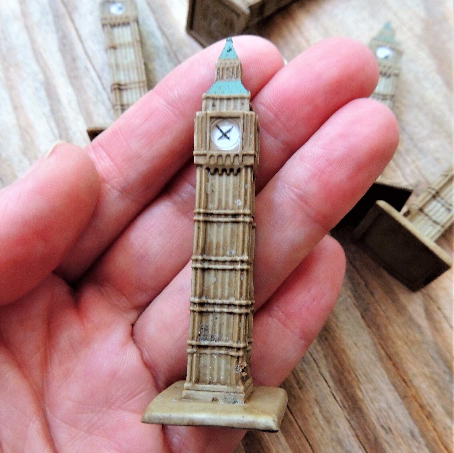 MINIATURE BIG BEN Landmark London Plastic Figures Figurines Terrarium ...