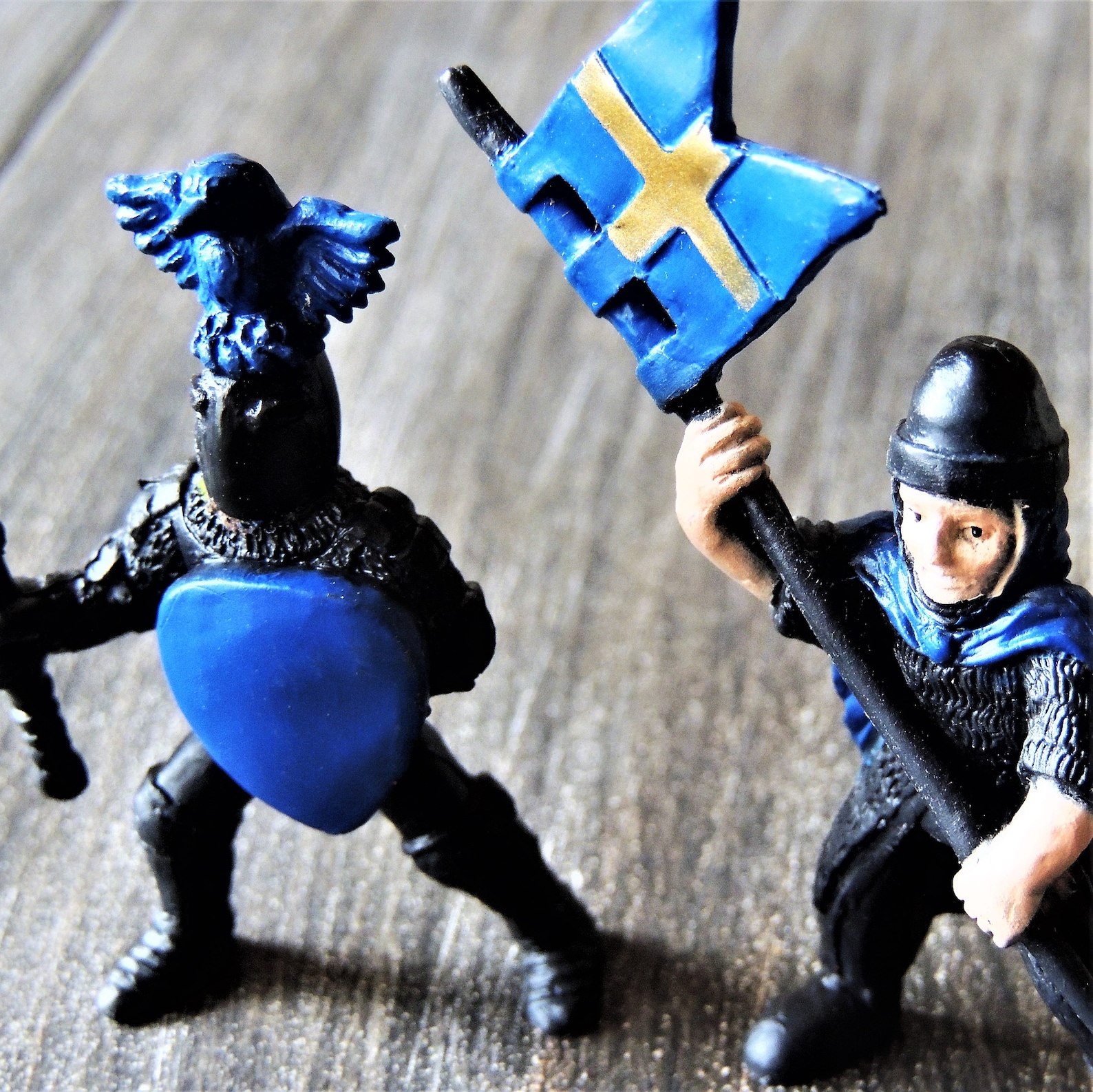 MINIATURE KNIGHT Plastic Toy Figures Figurines Doll House - Etsy