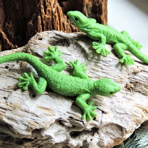 MINIATURE LIZARD Animal Figure Figurine Fairy Gardens Dollhouse Diorama ...