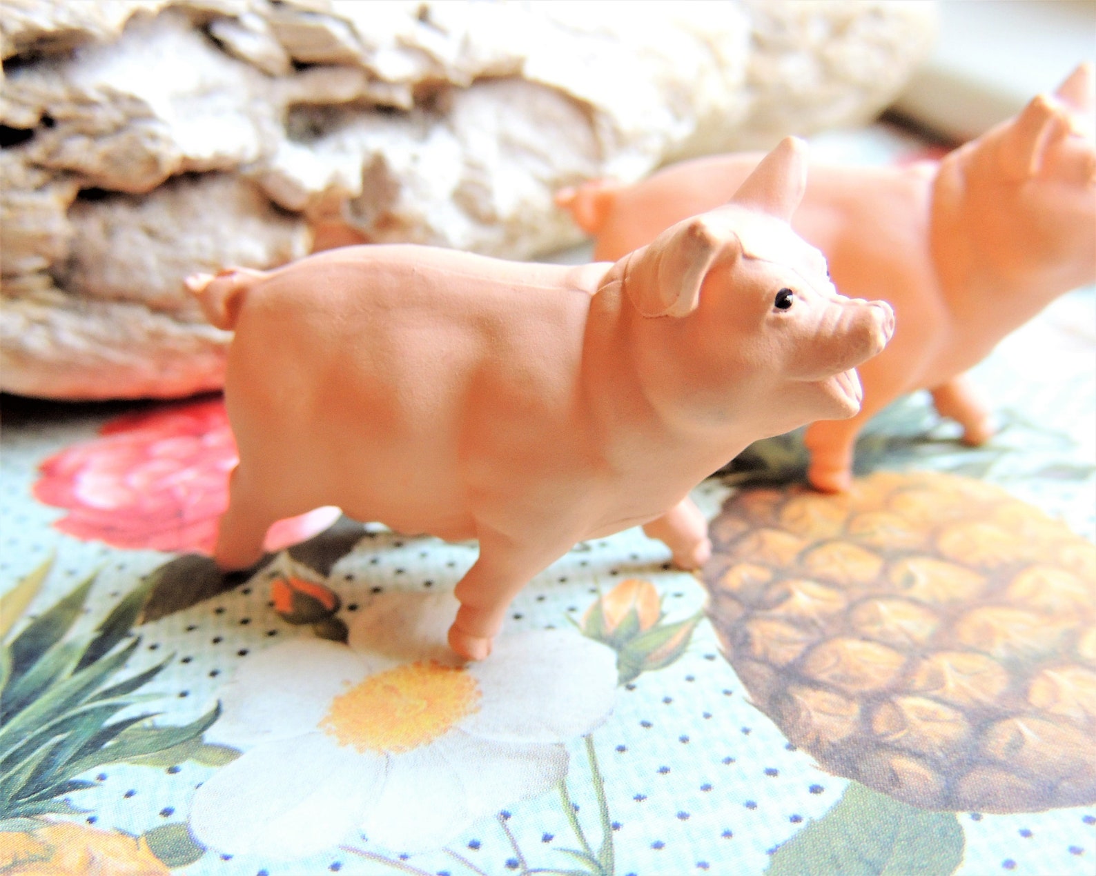 Pig MINIATURE FARM ANIMAL Figurines Figures Pigs Piglet Plastic Fairy ...