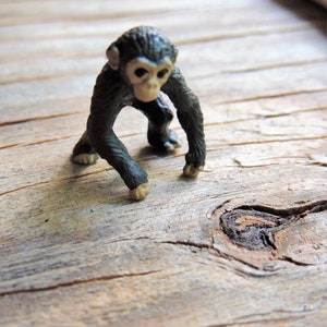 MINIATURE CHIMPANZEE: Tiny Animal Figurine CHIMP Figure Dollhouse Fairy ...