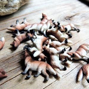MINIATURE ANIMALS: FOXES Fox Tiny Cute Micro Mini Figurine Terrarium ...