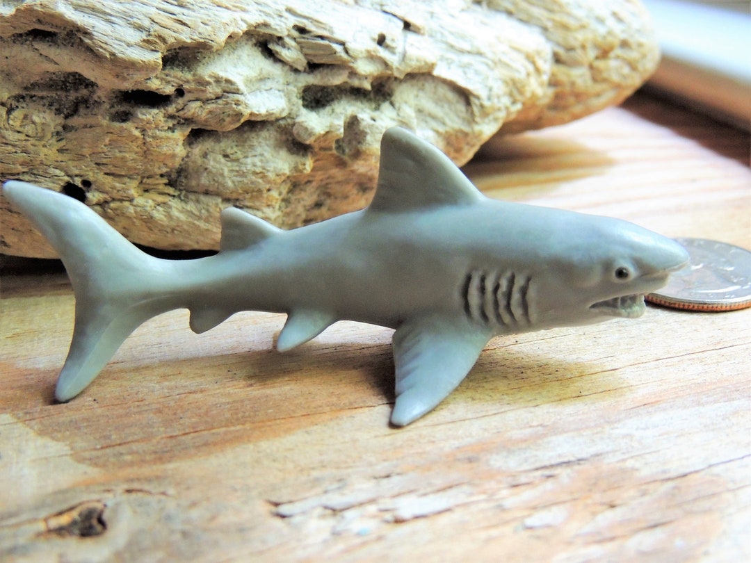 SHARK MINIATURE Great White Sharks Animal Figurines Figures Dollhouse ...
