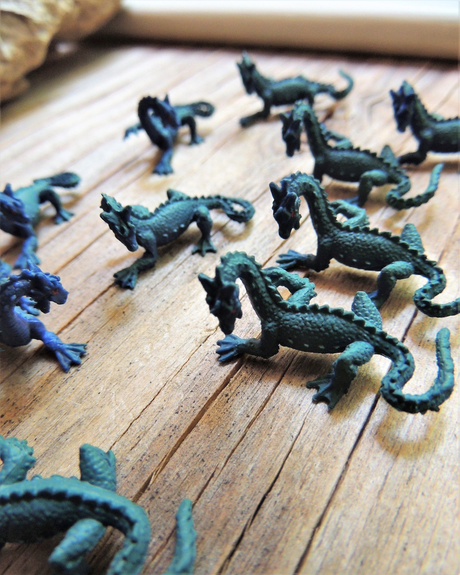 MINIATURE Sea Dragon Monster Figurine Mini Animals Figure Dollhouse ...
