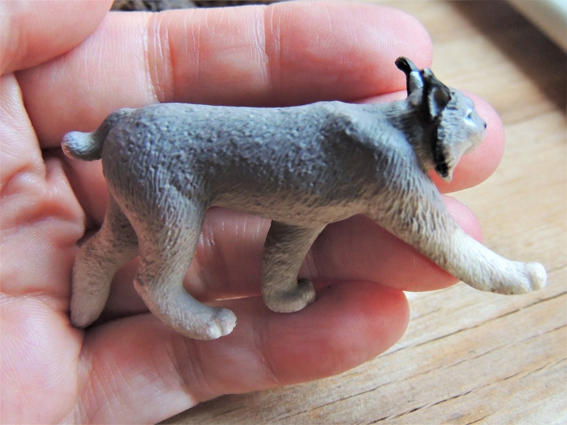 MINIATURE CANADA LYNX Animals Figure Figurine Dollhouse Diorama ...
