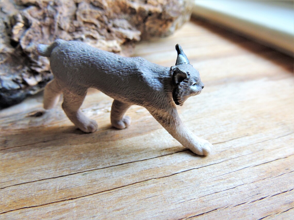MINIATURE CANADA LYNX Animals Figure Figurine Dollhouse Diorama ...