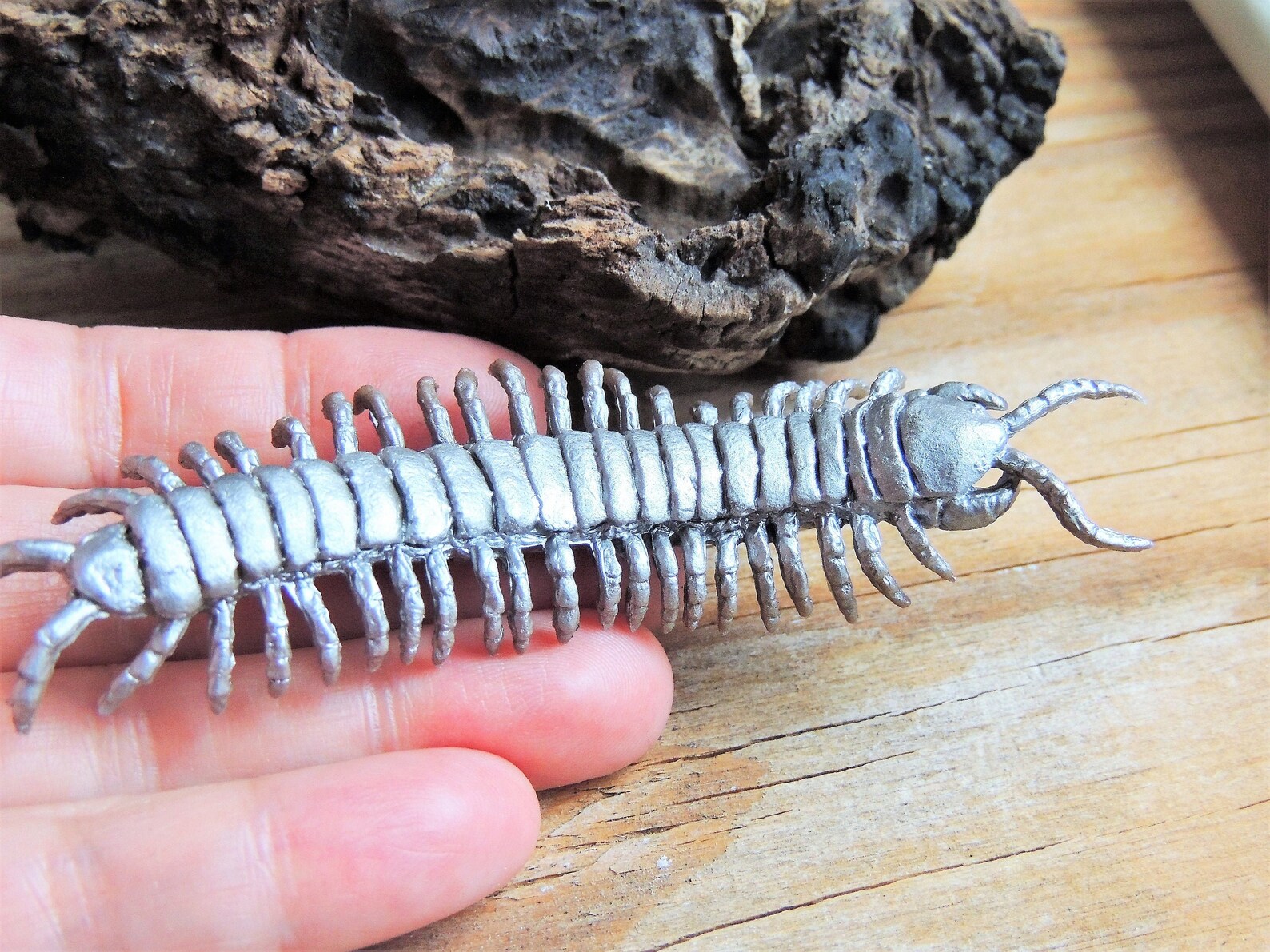 MINIATURE GIANT CENTIPEDE Animal Figure Figurine Dollhouse Diorama ...