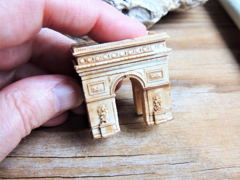 MINIATURE BUILDING Arch of Triumph Landmark Replica Plastic - Etsy