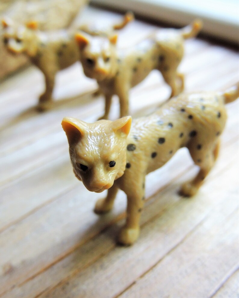 MINIATURE BOBCAT Animals Figures Figurines Diorama Terrarium - Etsy
