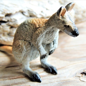 Large MINIATURE WALLABY Animals Figure Figurine Dollhouse Fairy Garden ...