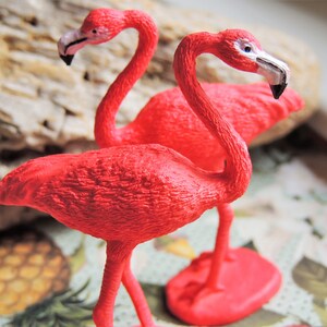 MINIATURE FLAMINGO Bird Plastic Animals Figures Figurines Dollhouse ...