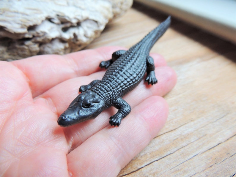 MINIATURE BLACK CAIMAN Animal Figures Figurines Crocodile Alligator ...