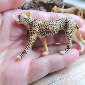 MINIATURE CHEETAH Animal Figurines Figures Fairy Garden Dollhouse Diorama Terrarium Supply Small ...