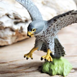 Large MINIATURE FALCON Bird Animals Figure Figurine Dollhouse Fairy ...