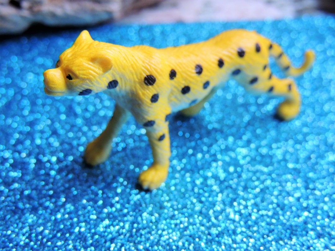 MINIATURE CHEETAH Toy Animal Figures Figurine Mini Fairy Gardens ...