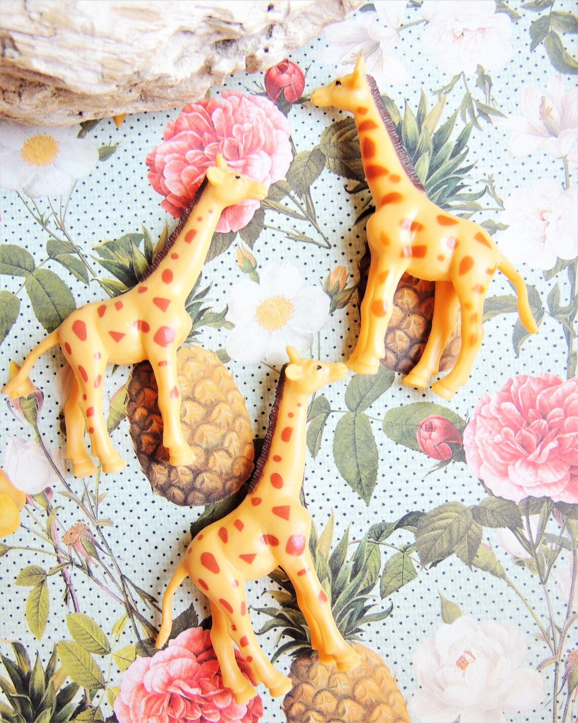 MINIATURE GIRAFFE Animal Figures Figurines Mini Fairy Gardens Dollhouse ...