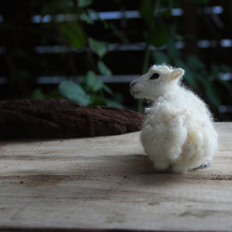 Needle Felted Sheep. Felt animal . Felted sheep for nativity | Etsy