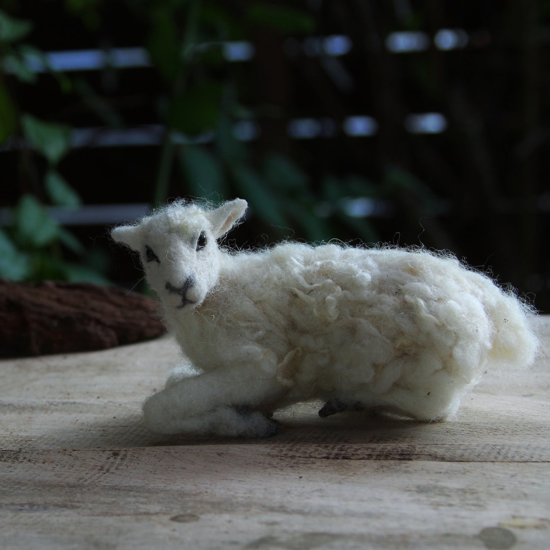 Needle Felted Sheep. Felt Animal . Felted Sheep for Nativity Scene. - Etsy