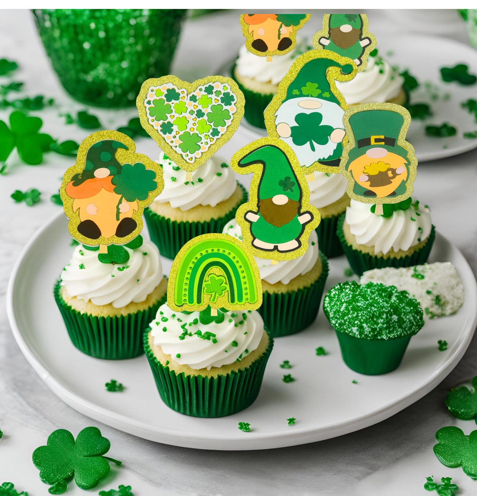 St. Patrick’s Day Themed Cupcake Toppers. Easy Decorations for the ...