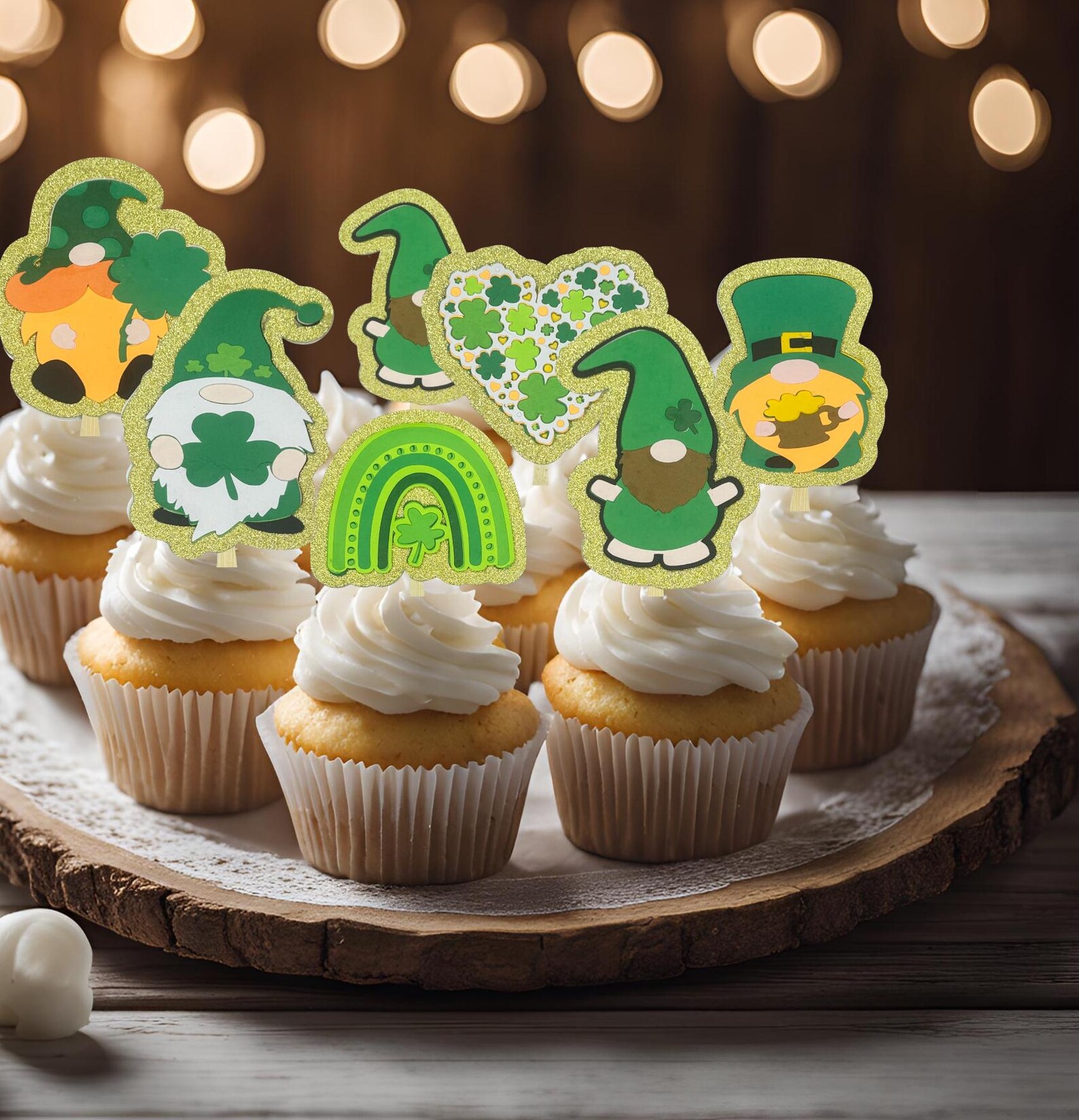St. Patrick’s Day Themed Cupcake Toppers. Easy Decorations for the ...